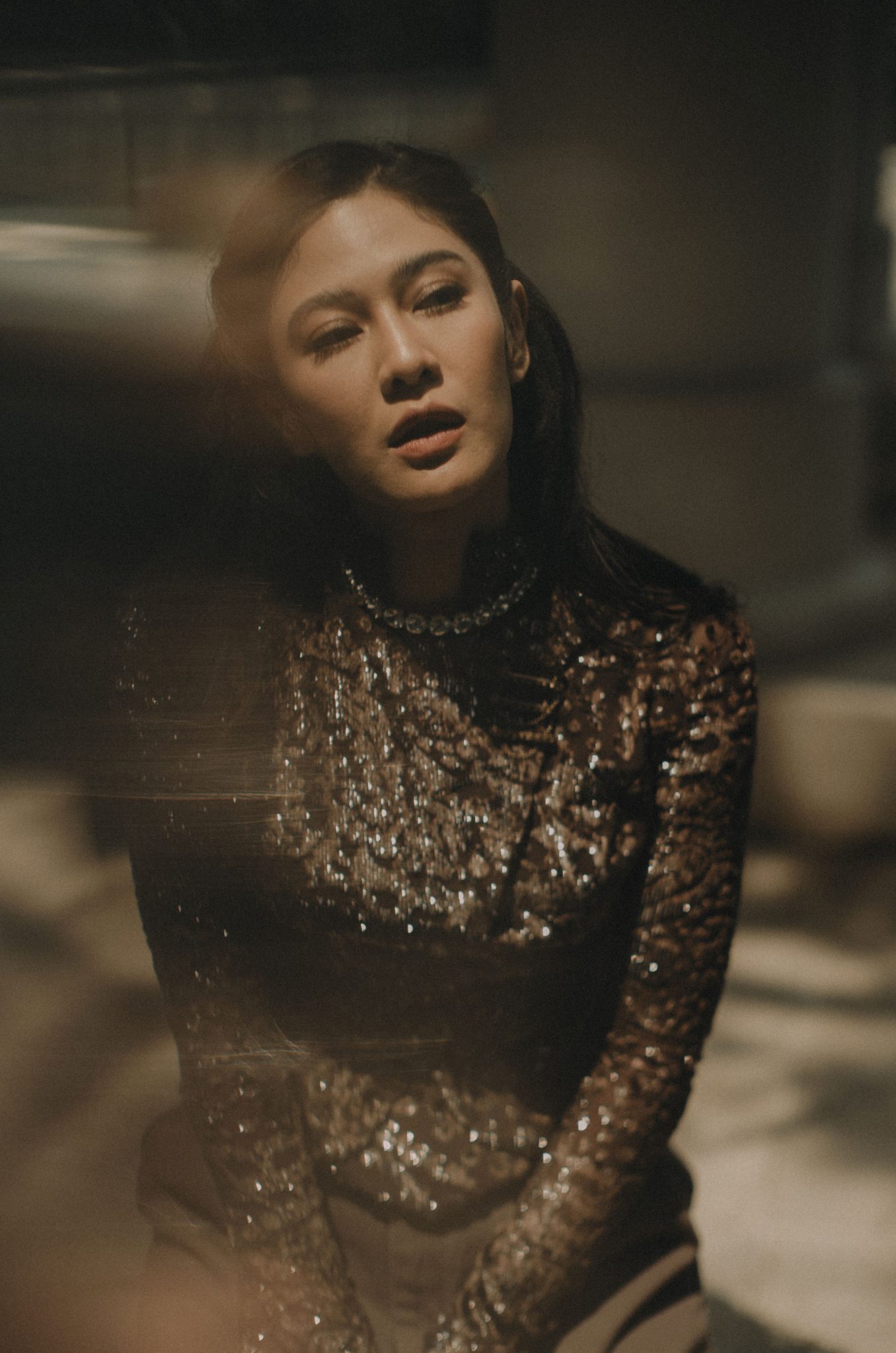 Female Daily Editorial - Intip Penampilan Dian Sastrowardoyo dengan Kebaya Janggan SAPTO ...