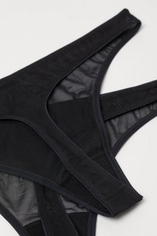 Female Daily Editorial - Jenis Bahan Celana Dalam Mana yang Terbaik?