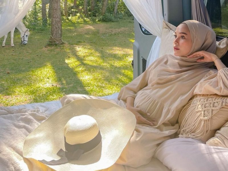 Female Daily Editorial - Tampil Memukau Saat Hamil, Ini Deretan ...