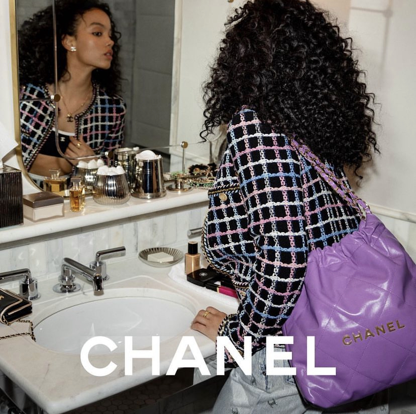 Female Daily Editorial - Whitney Peak Terpilih Jadi Muse Kulit Hitam ...