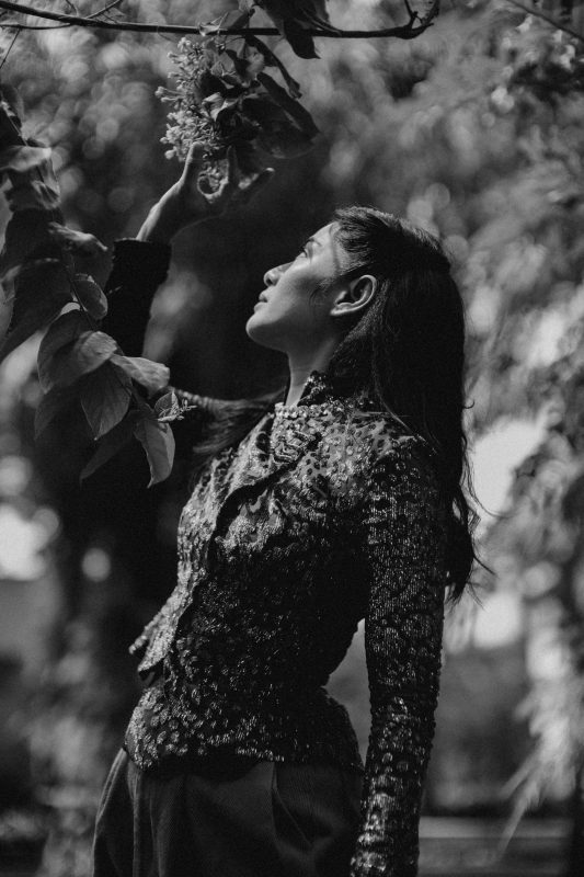 Female Daily Editorial - Intip Penampilan Dian Sastrowardoyo dengan Kebaya Janggan SAPTO ...