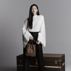Female Daily Editorial - Tampil Timeless, Jun Jihyun Terpilih Jadi House Ambassador Louis Vuitton!