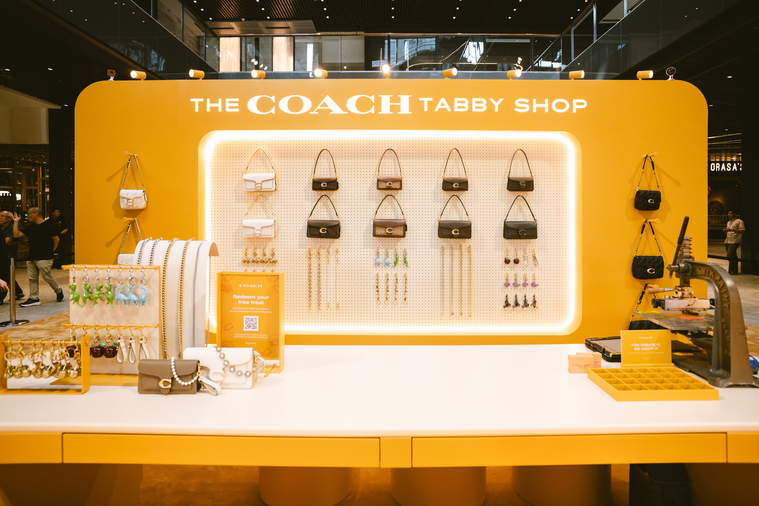 Female Daily Editorial - Dari New York ke Jakarta, Coach Tabby Shop ...