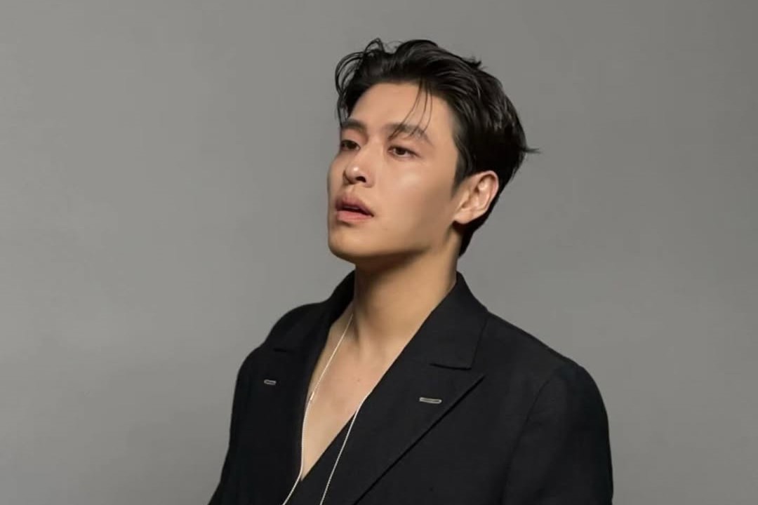 Female Daily Editorial - Selalu Tampil Lucu, Intip 4 Drama dan Film yang Diperankan Kang Ha Neul!