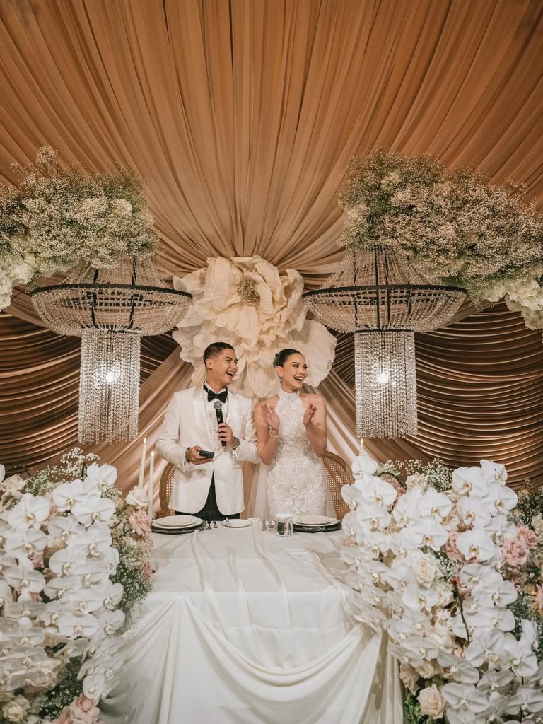 Female Daily Editorial - Intip Look Al Ghazali dan Alyssa Daguise yang Klasik di Intimate Dinner!