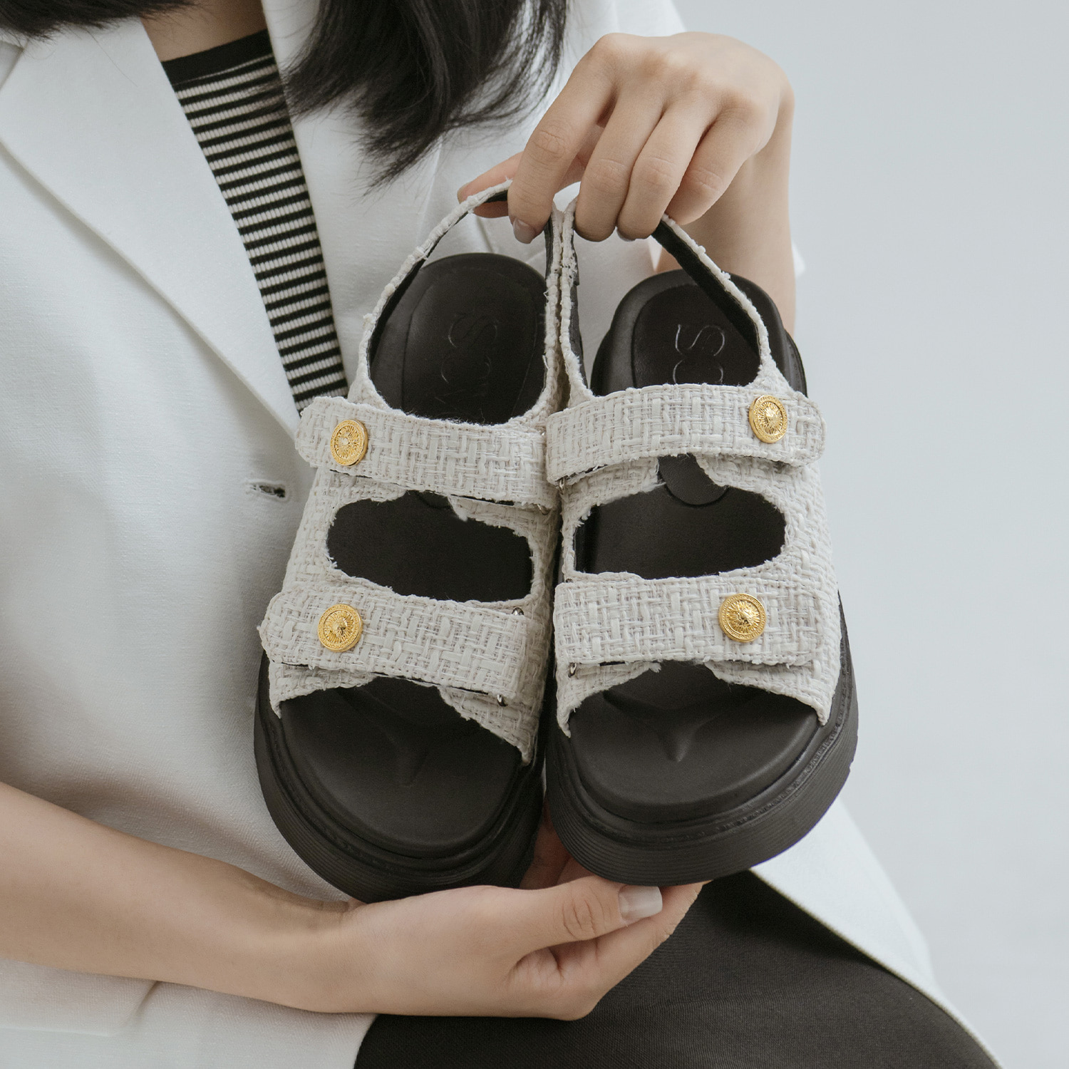 Female Daily Editorial - Intip 5 Brand Sepatu Korea Selatan yang Super ...