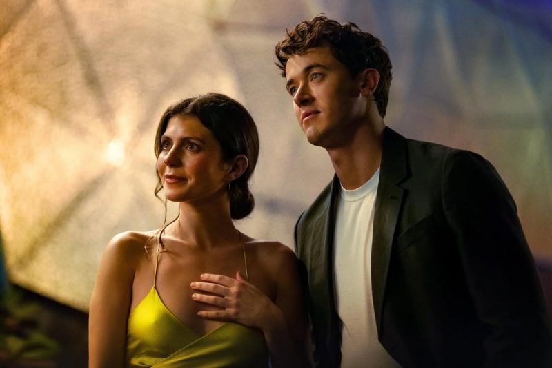 Female Daily Editorial - Pancarkan Good Vibes di ‘People We Meet on ...