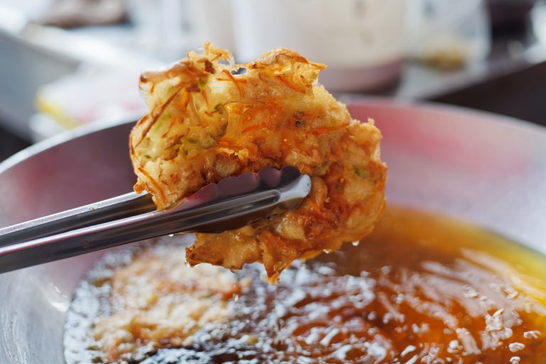 Female Daily Editorial - Jangan Lapar Mata! Ikuti 5 Cara Buka Puasa ...